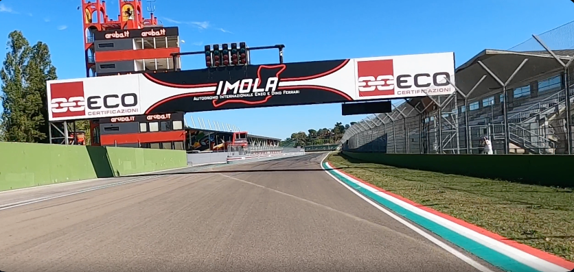 THE FAMOUS CIRCUIT FOR WORLD CHAMPIONS AND ITALIAN FOOD | ROUVY