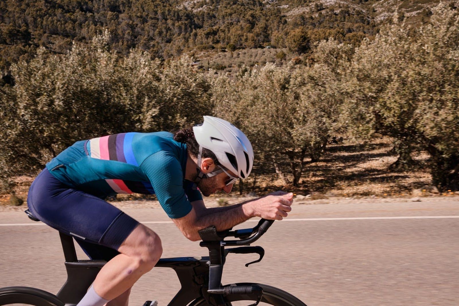 How to increase VO2 Max with the right cycling plan | ROUVY