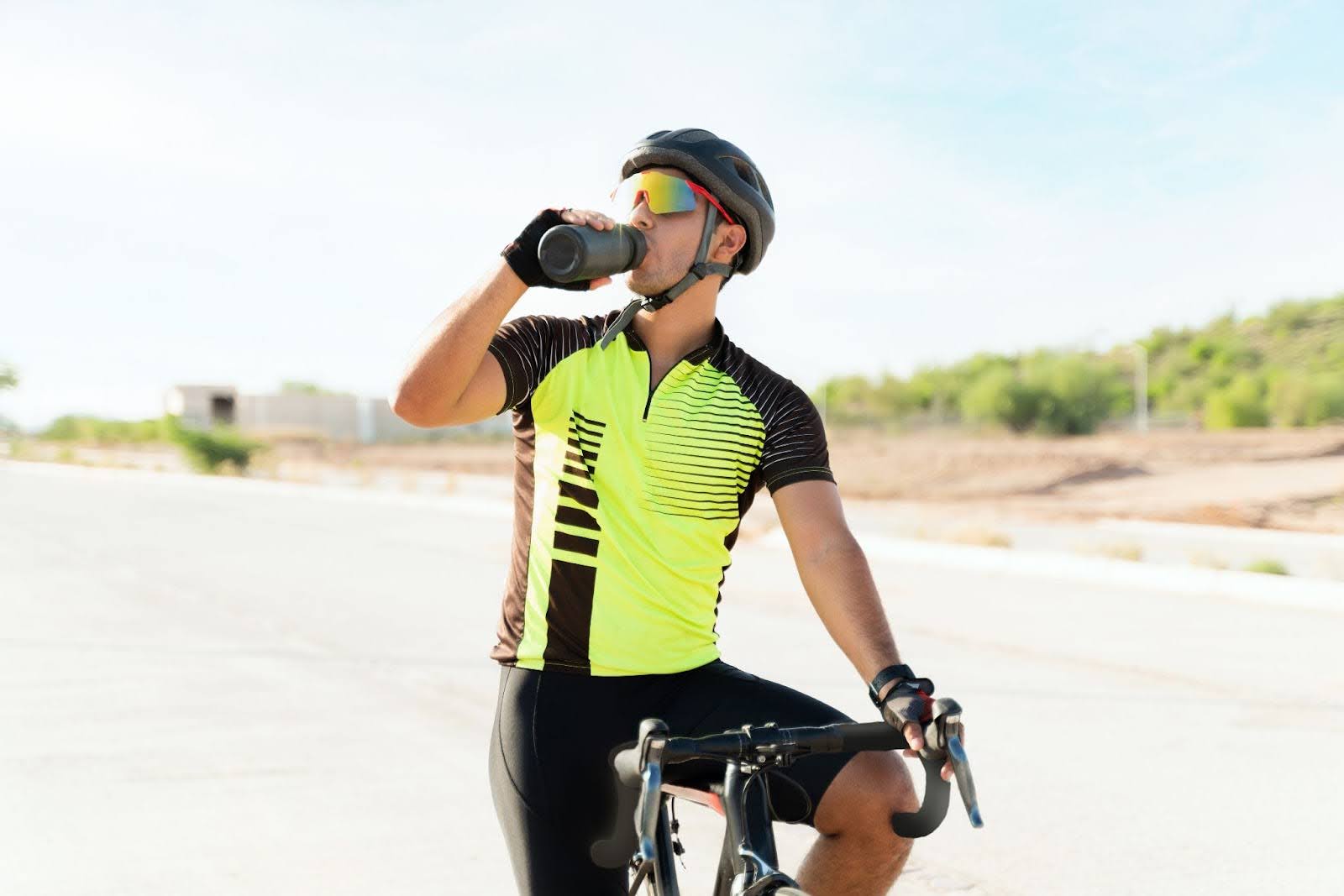 Cycling recovery food & drinks: Best recipes for riders | ROUVY